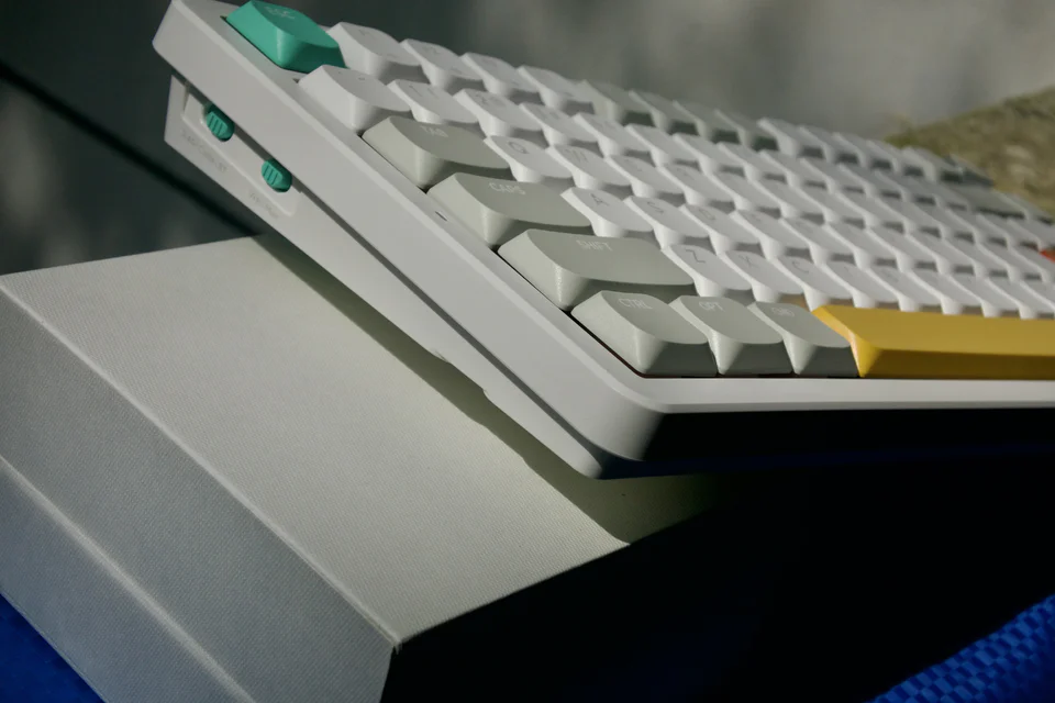 Redefining the Low-profile QMK+ VIA Wireless Mechanical Keyboard ：Colo ...
